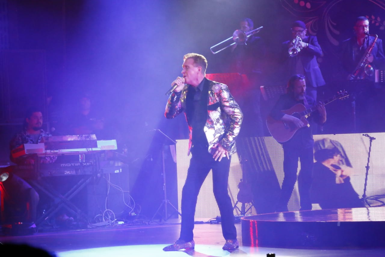 Con “The Hits Tour”, Emmanuel hace un recorrido por la nostalgia – Soy ...